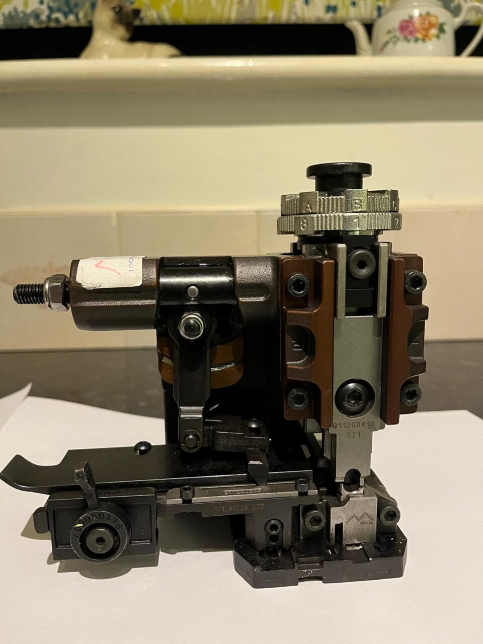 Applicator for Molex 43031-0001/43030-0001 - Leadmaker Services